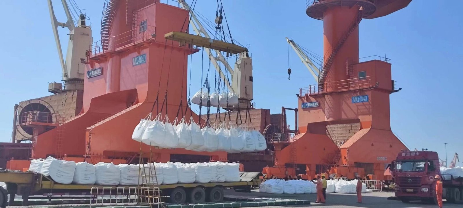 Risso Urea's Export Solution: 38-0-0 & 40-0-5 Coated Urea